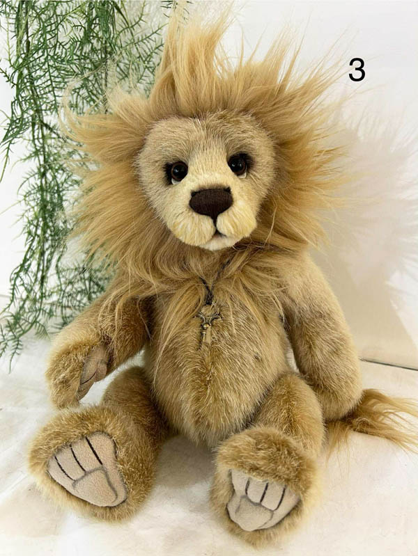Charlie Bear Anniversary Linus 2025
